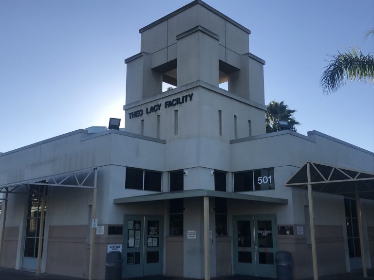 ACLU Sues to Halt Out of State Transfers of Immigrant Detainees From OC ...