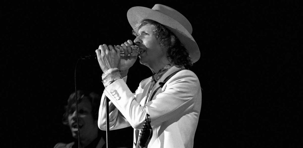 Hard Work and Success Are Where It’s At for Beck – OC Weekly